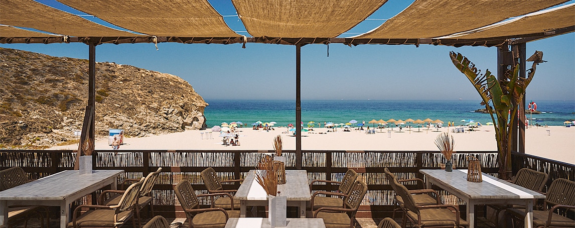 Restaurantes de praia a experimentar antes de o verão terminar